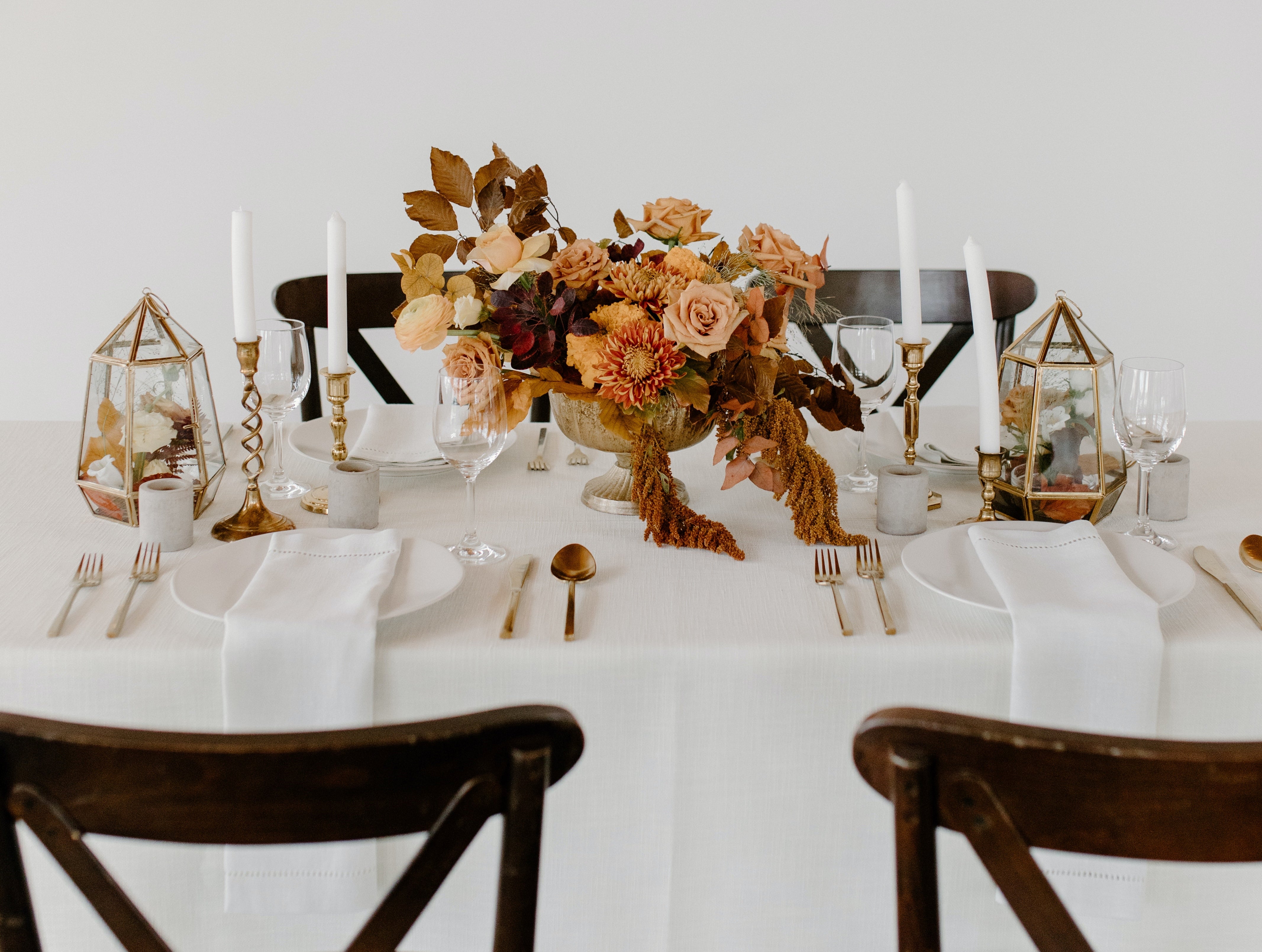 How To Decorate a Beautiful Table – North Shore Exchange