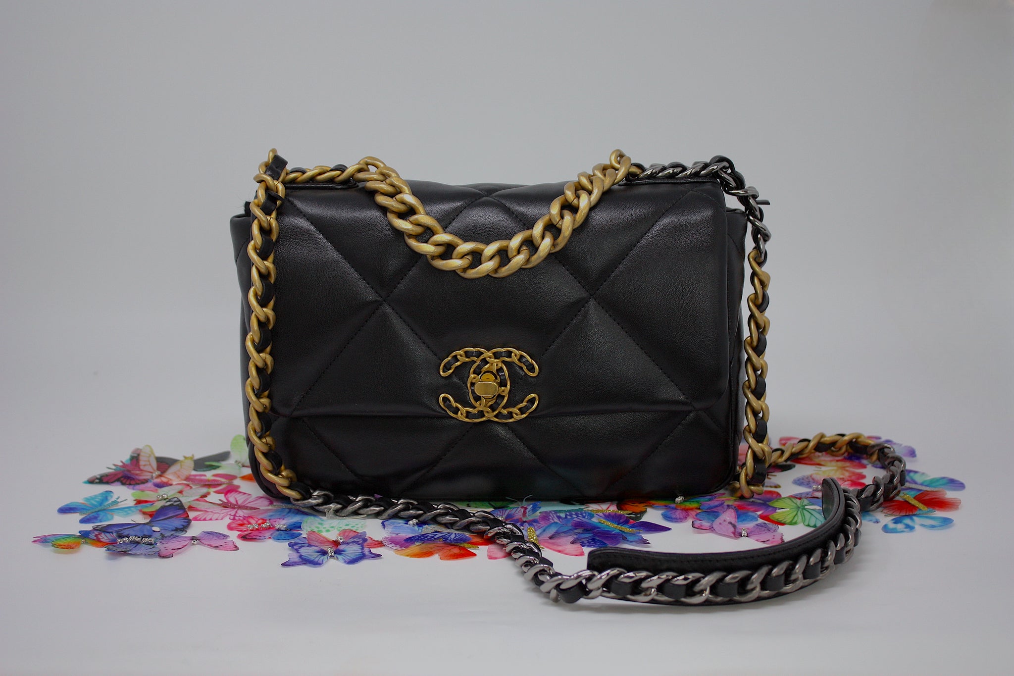 Luxury designer resale. Shop handbags, shoes, jewelry & more. – North ...